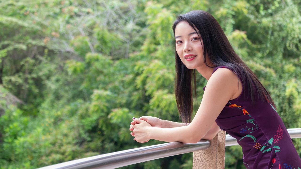 Bella Fu Jing lleva su cultura a las aulas de ESPOL y a los cines del ...