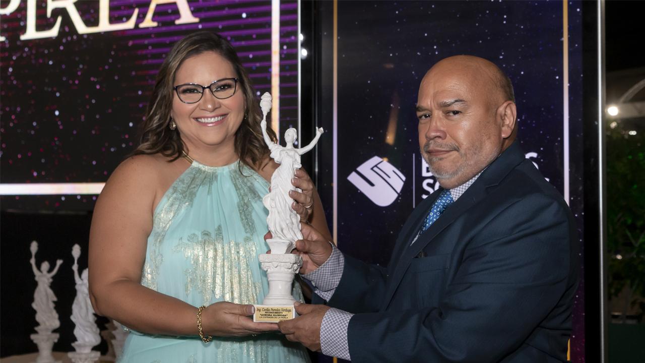 Rectora de ESPOL representó a la Academia y compartió escenario con ...